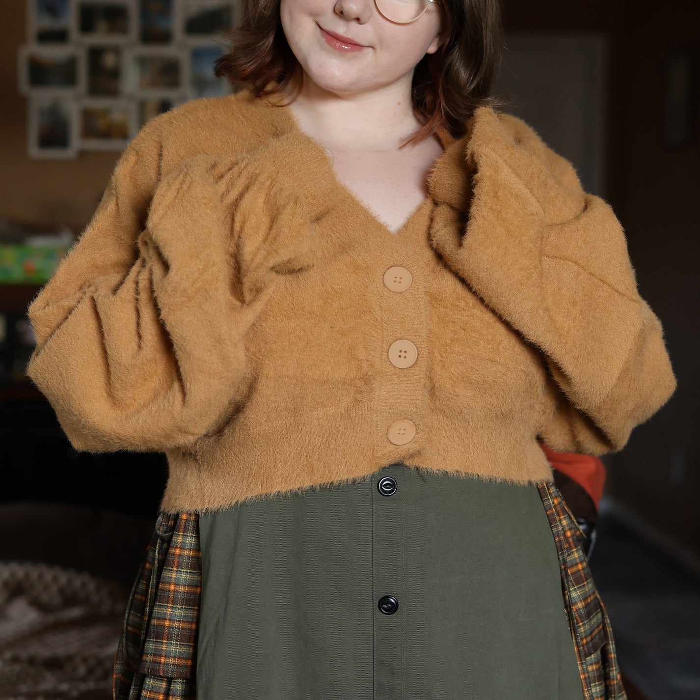 Cropped Fuzzy Beige Cardigan – Mochipan