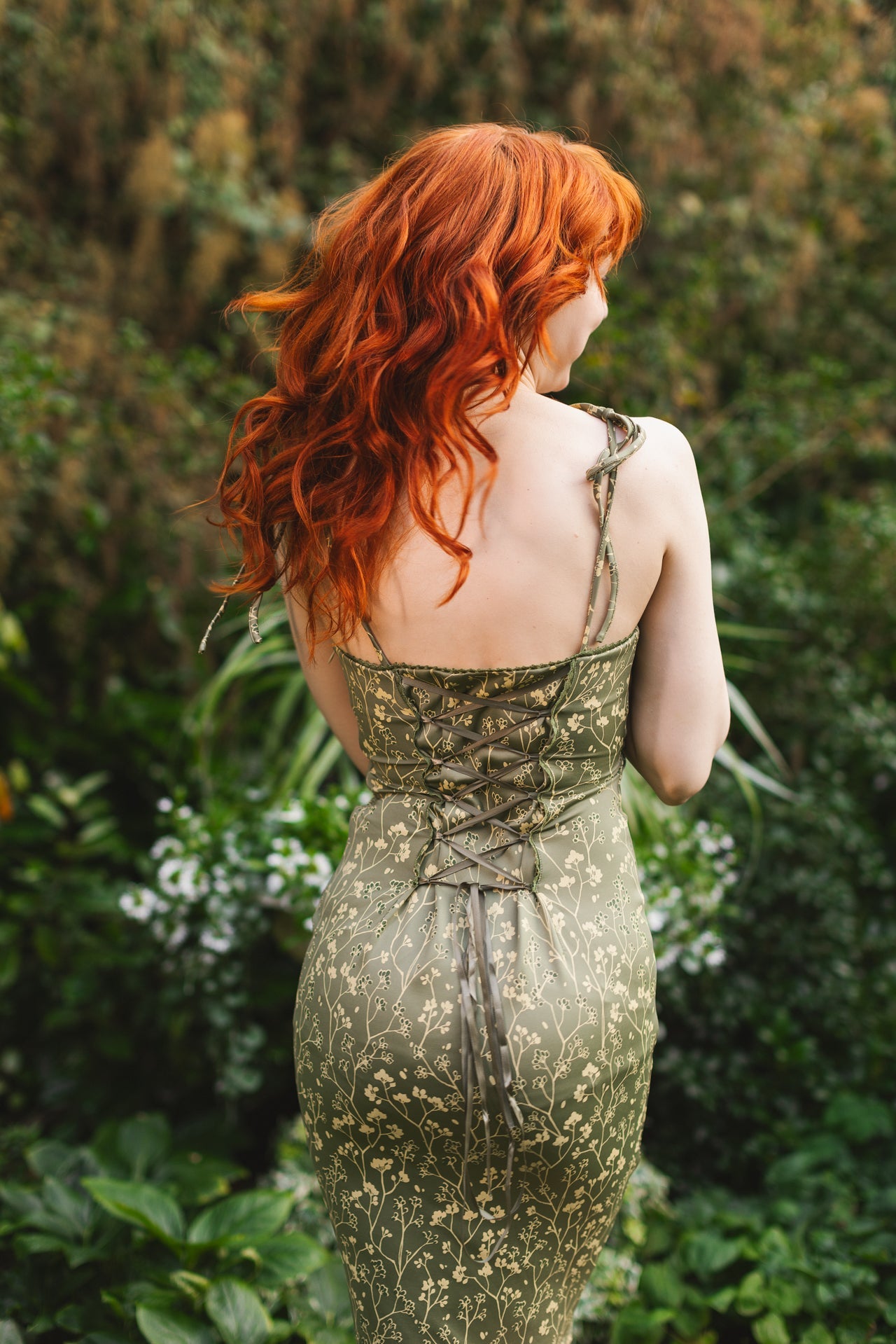 Green Cottage Bodycon: Vibrant Chic - Mochipan