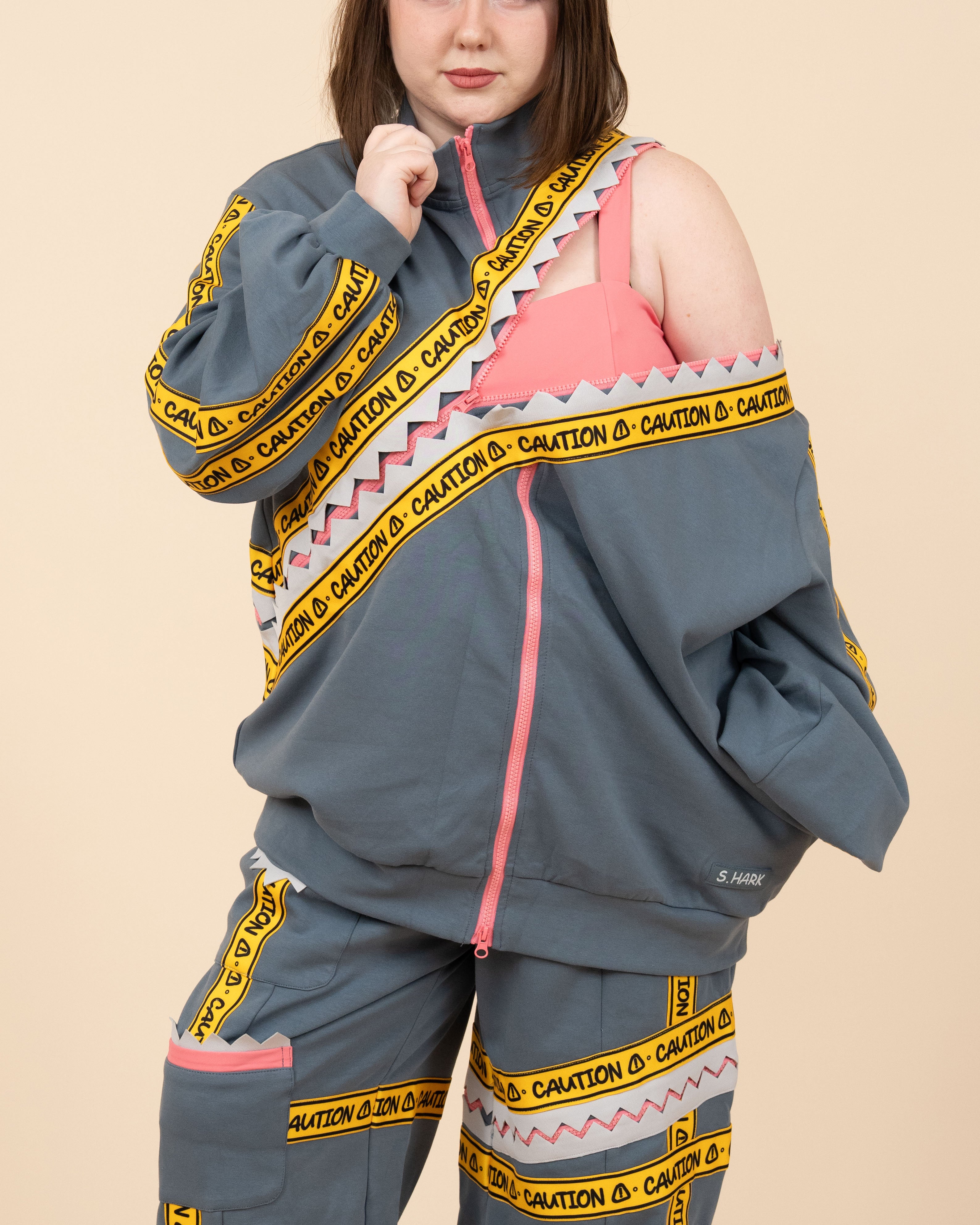 Shark Bite Jacket - Sleek & Edgy - Mochipan